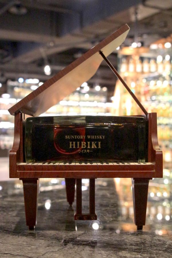 Suntory Hibiki Blended Whisky Instrument - Piano 三得利 響 樂器系列 鋼琴 (600ml ...